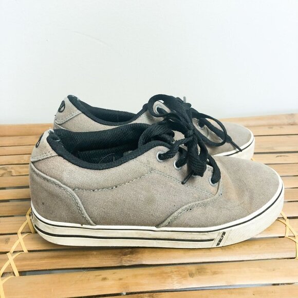 Heelys | Shoes | Heelys Youth 4 Tan Lace Up Wheel Sneakers | Poshmark